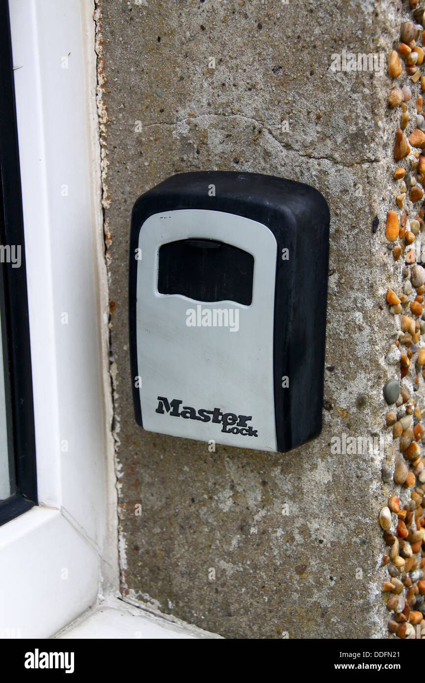 Safe box lock hi-res stock photography and images - Alamy