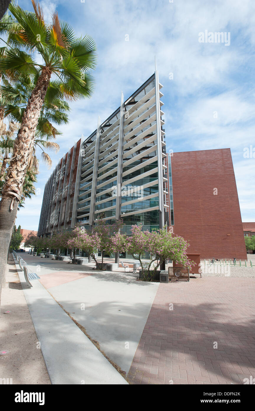 University of arizona campus hi-res stock photography and images - Alamy