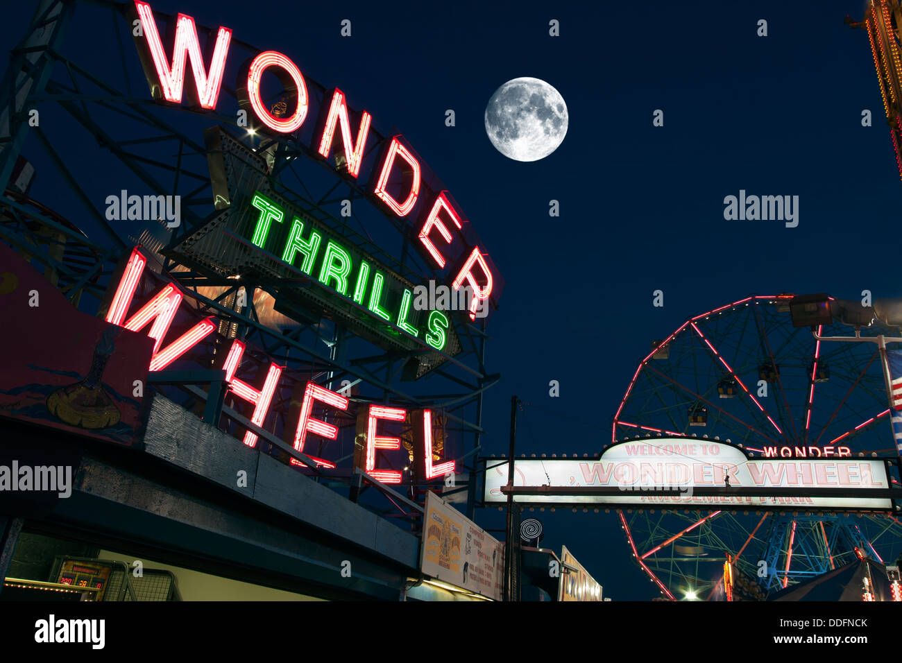 Brooklyn neon sign hi-res stock photography and images - Alamy