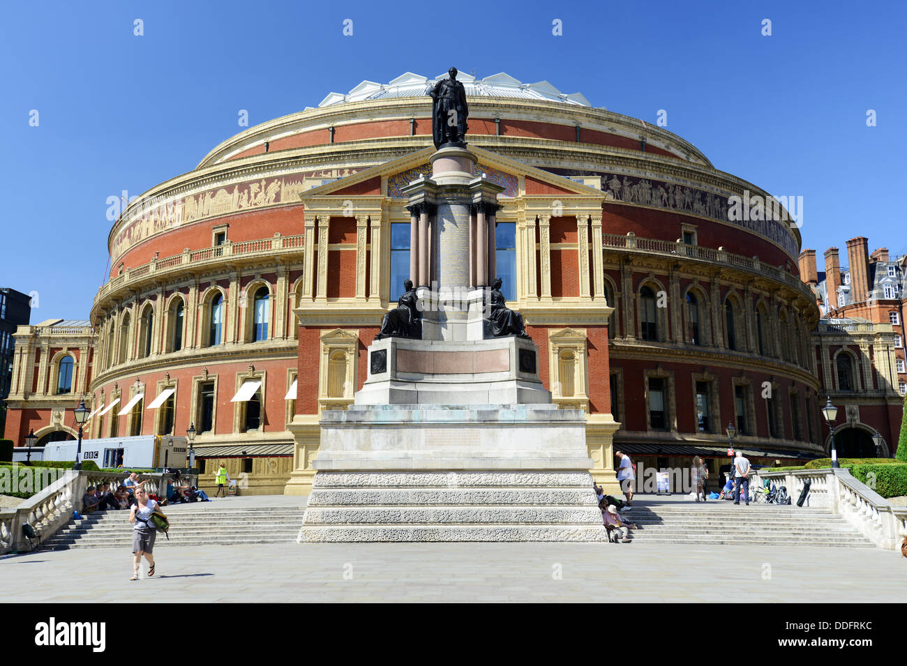 Royal albert hall hi-res stock photography and images - Alamy