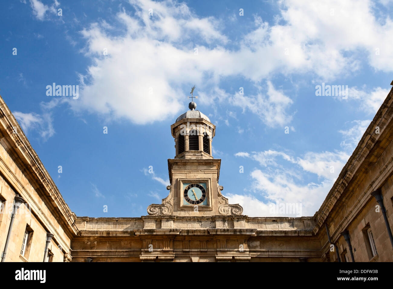 Museum building castle clock hi-res stock photography and images - Alamy