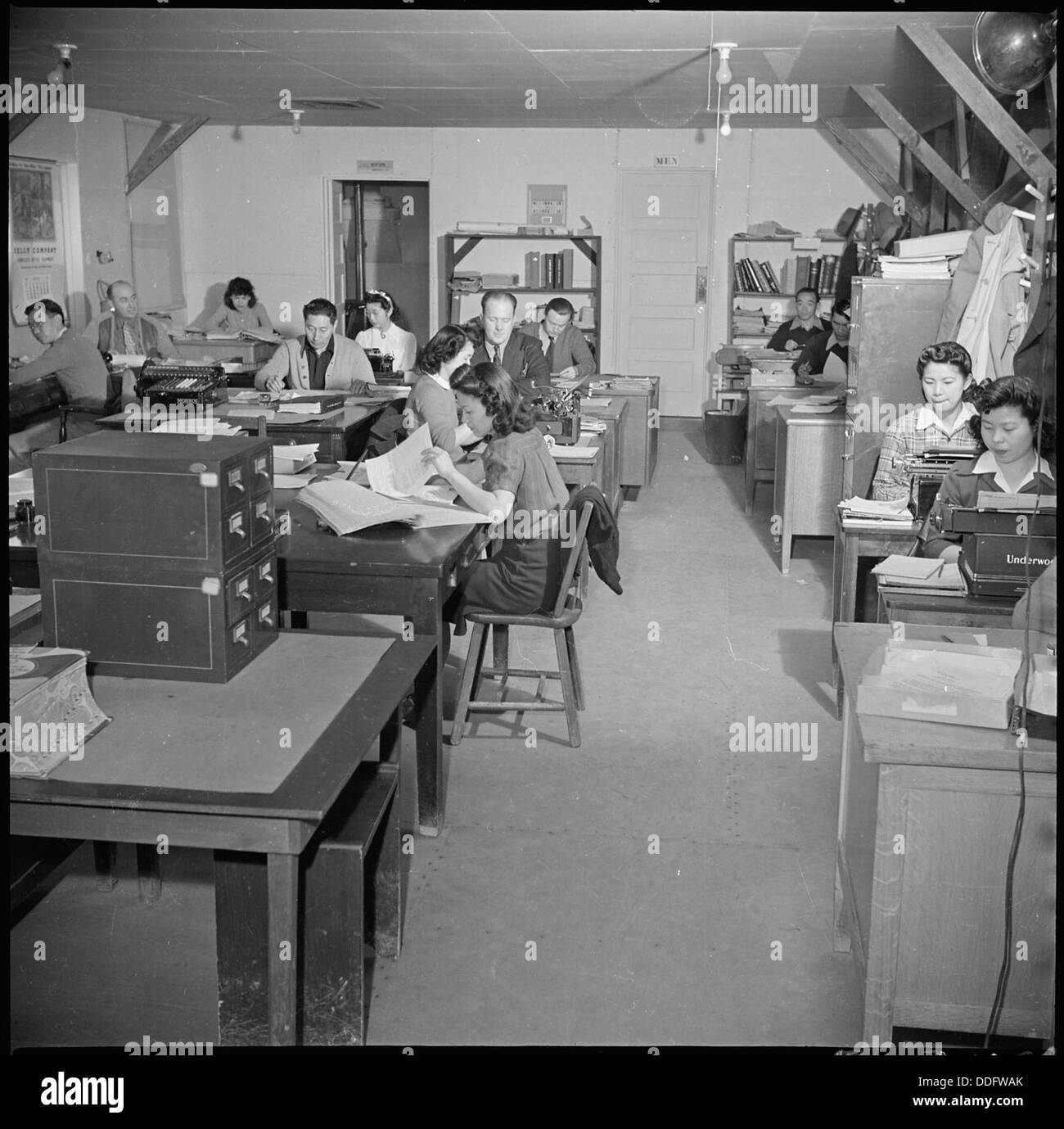 Topaz japanese internment camp hi-res stock photography and images - Alamy