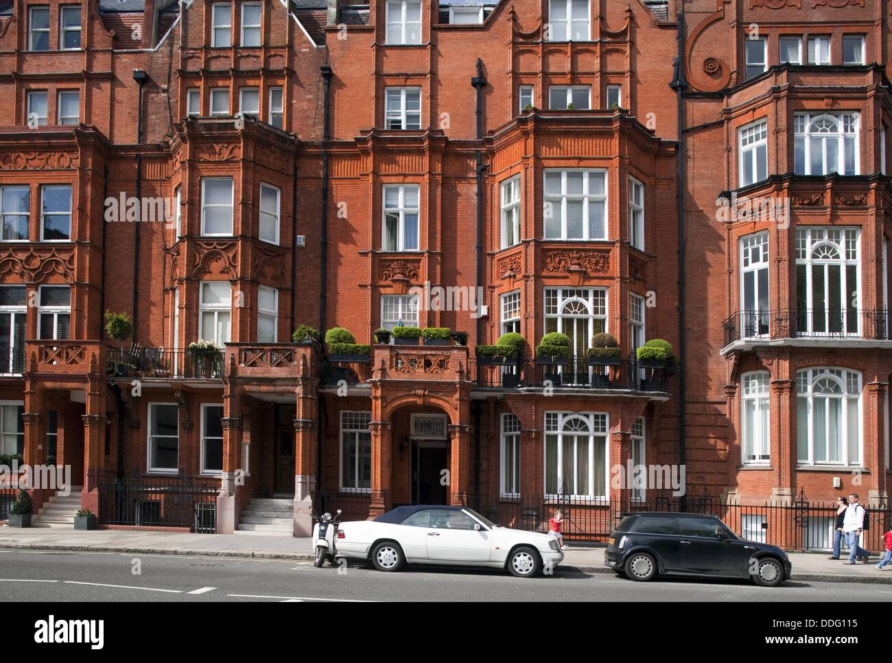 19th century red brick building hi-res stock photography and images - Alamy