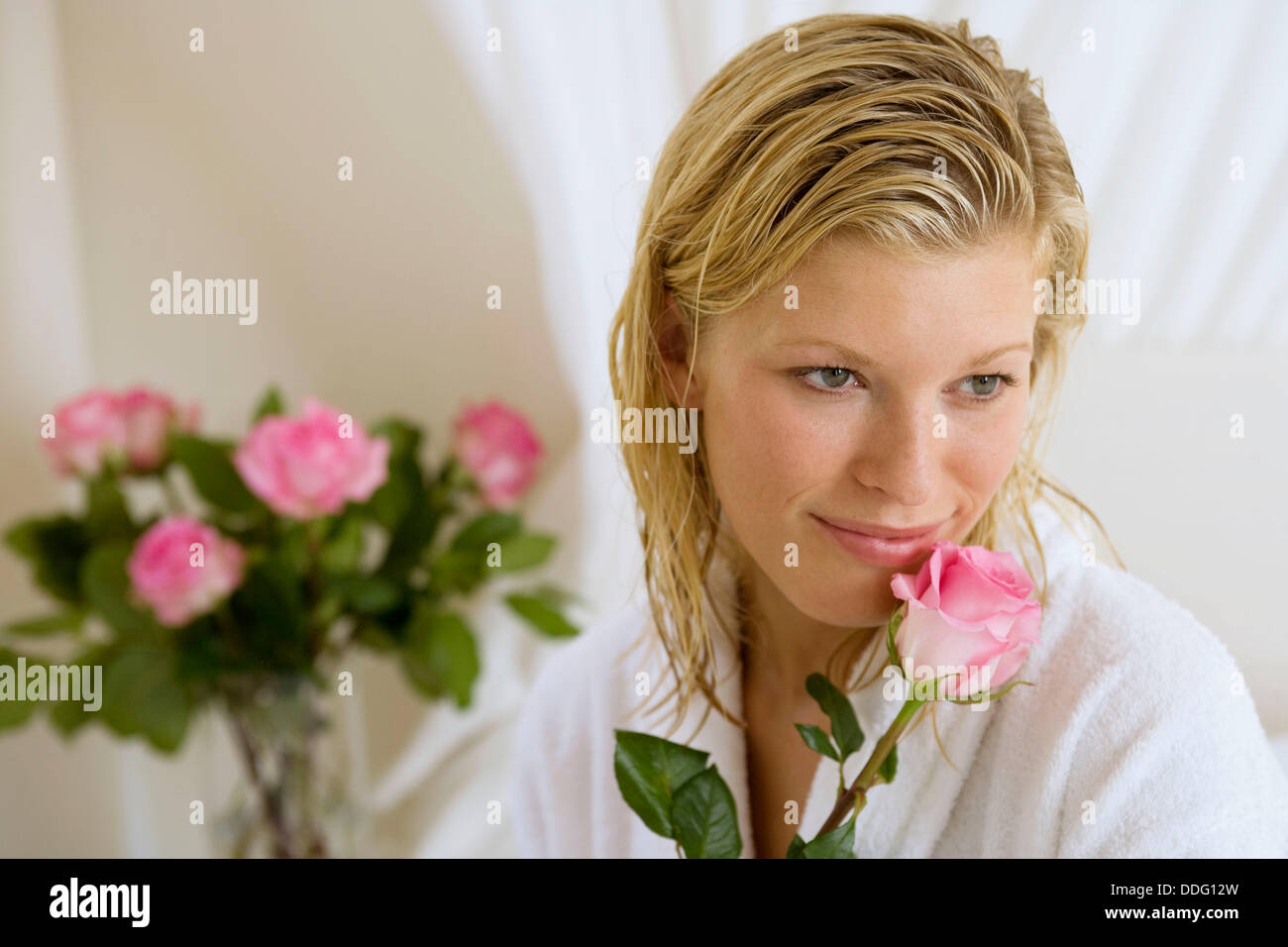 Woman nice smell home hi-res stock photography and images - Alamy