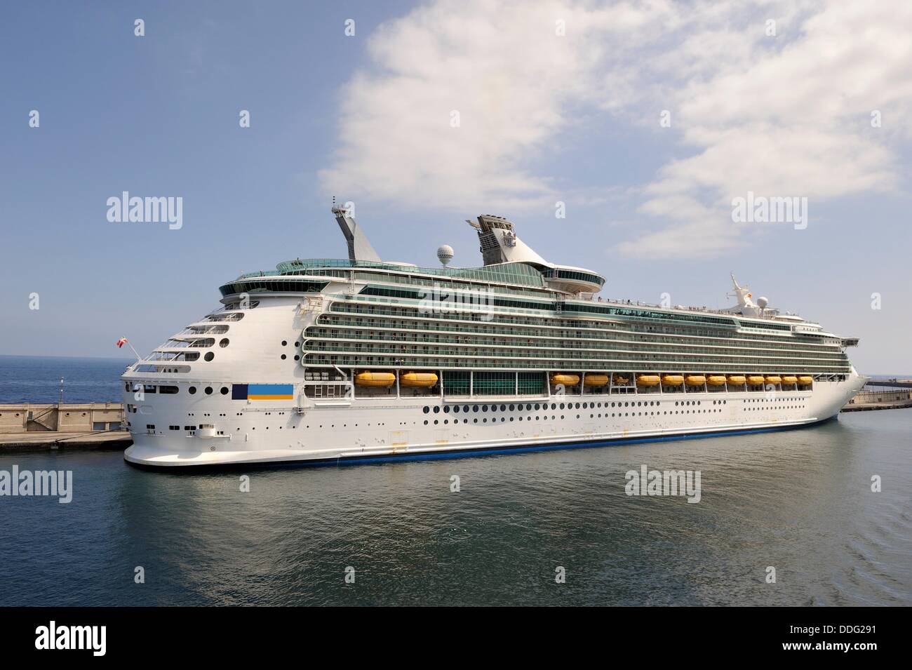 Cruise ship docked in the port of Santa Cruz de Tenerife, Canary ...