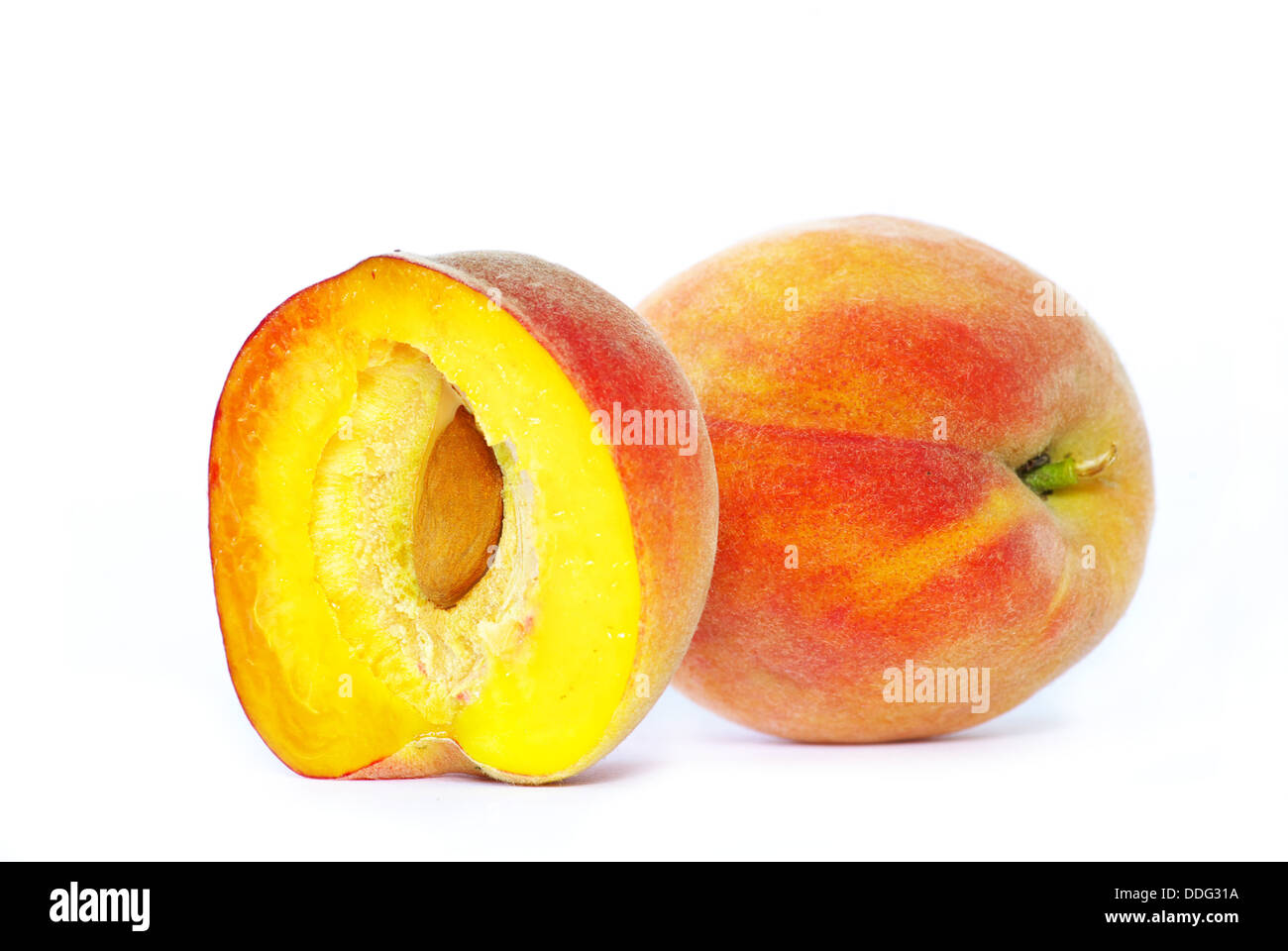 Peach peaches slice half hi-res stock photography and images - Alamy