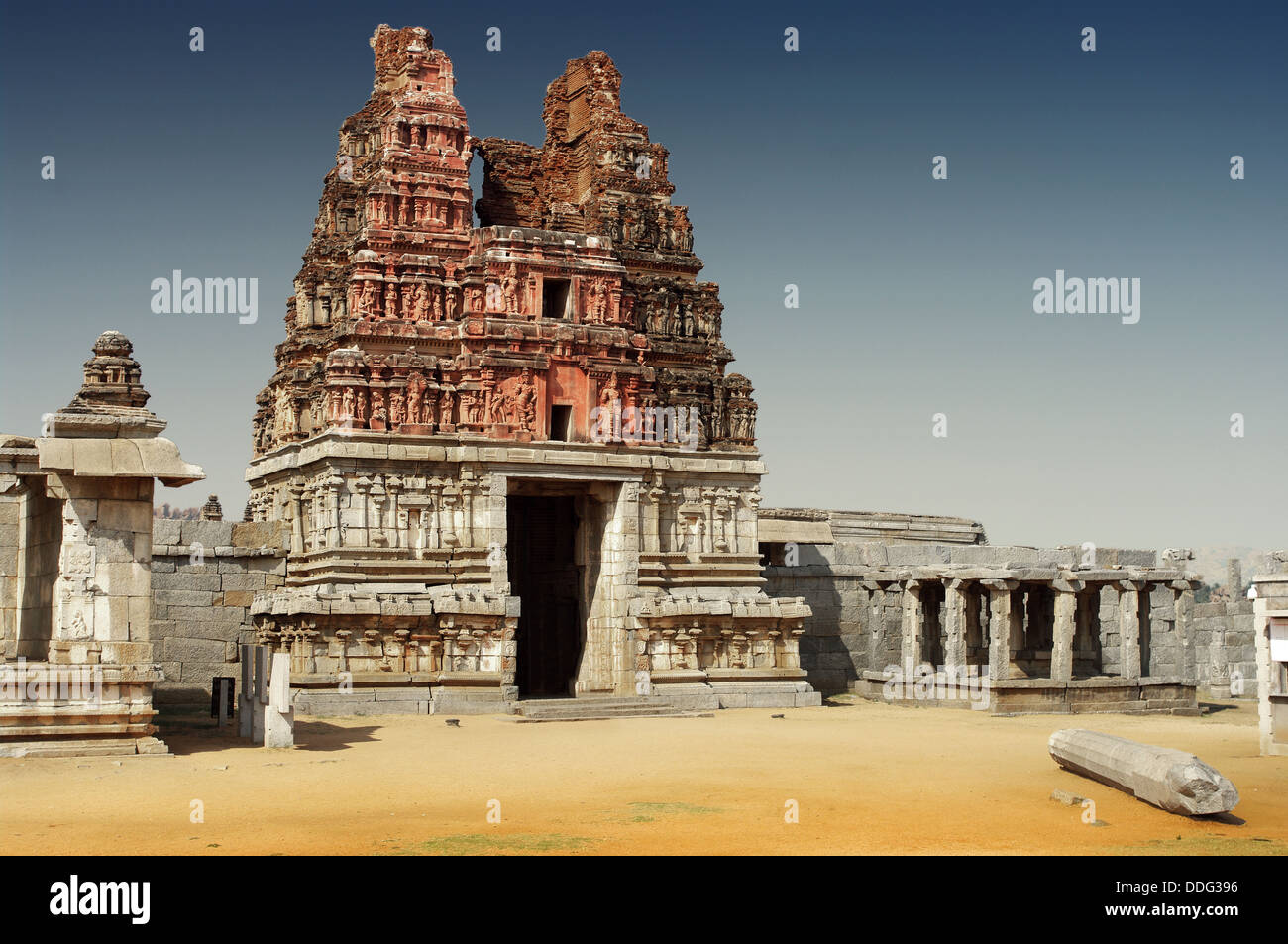 Vittala temple, Hampi, India Stock Photo - Alamy