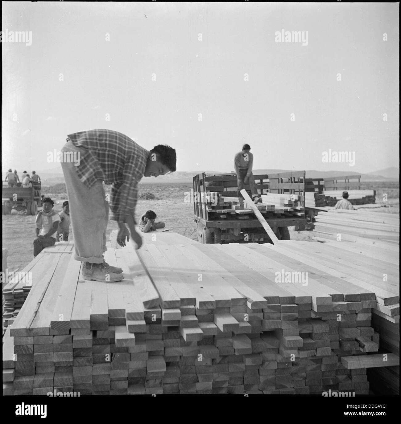 At the Topaz internment camp in Utah, young volunteer workers of ...