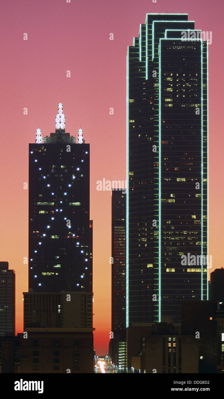 Dallas skyline sunrise hi-res stock photography and images - Alamy