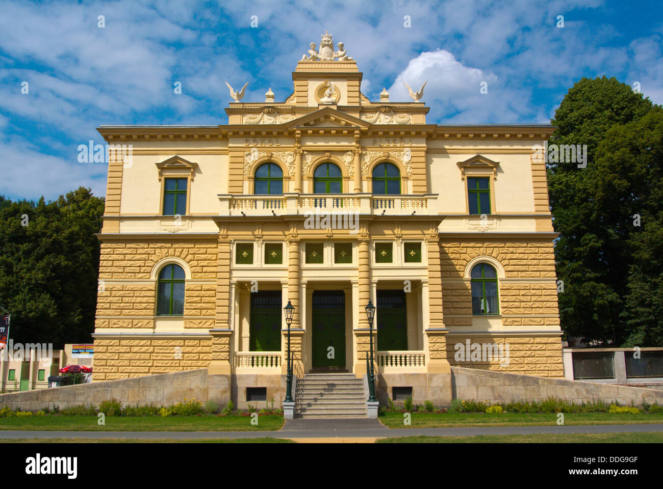 Sokol hi-res stock photography and images - Alamy