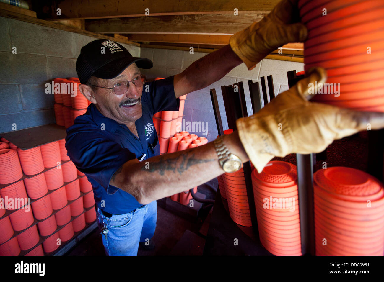 Clay targets hi-res stock photography and images - Alamy