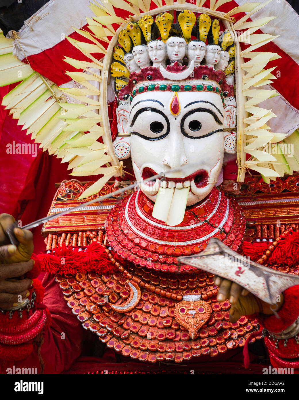 Theyyam Makeup Stock Photos & Theyyam Makeup Stock Images - Alamy