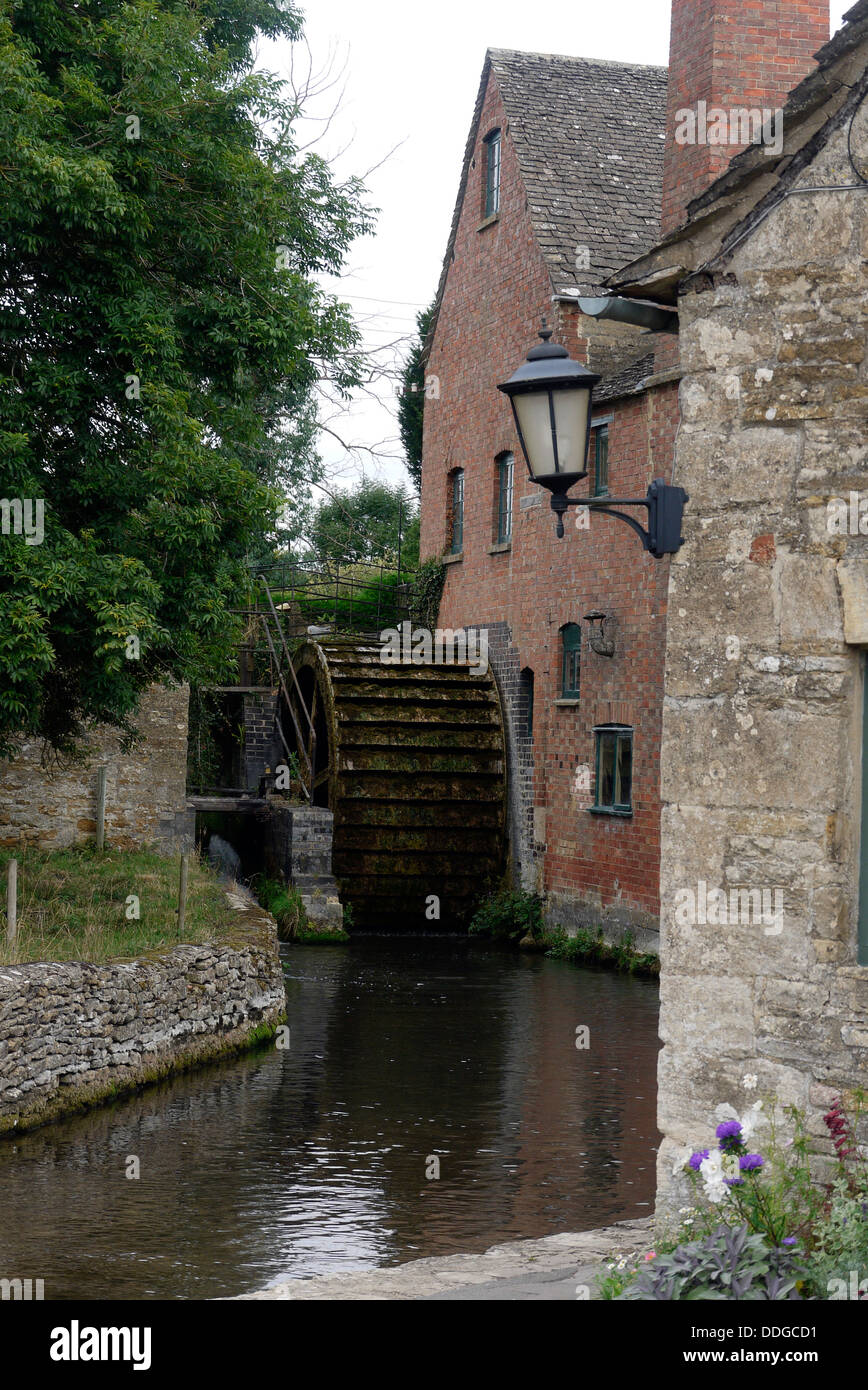 Water mill with water wheel on the River Eye, Lower Slaughter ...