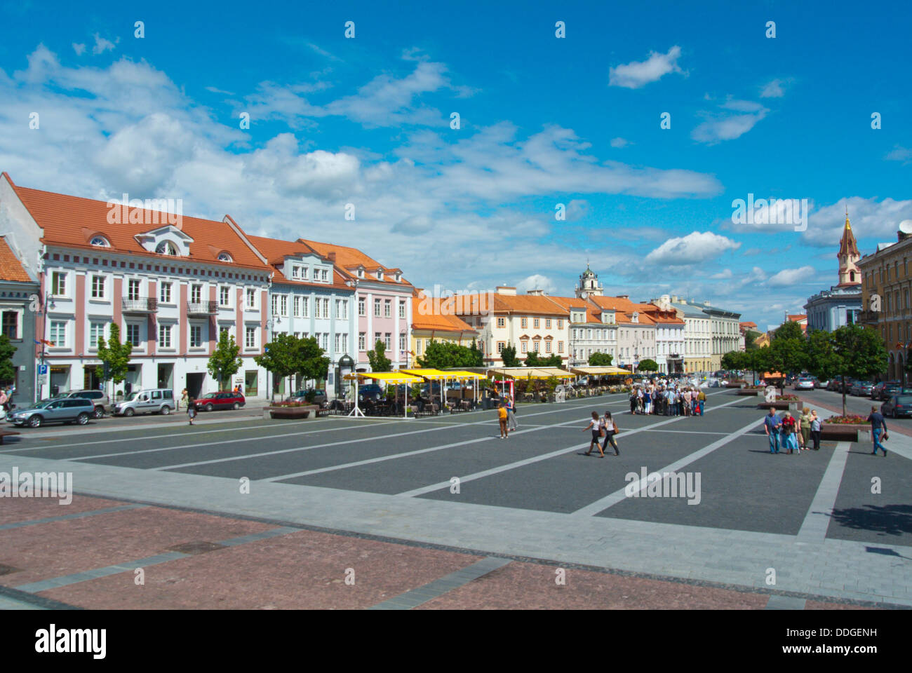 rotuses-aikste-the-town-hall-square-old-town-vilnius-lithuania-europe