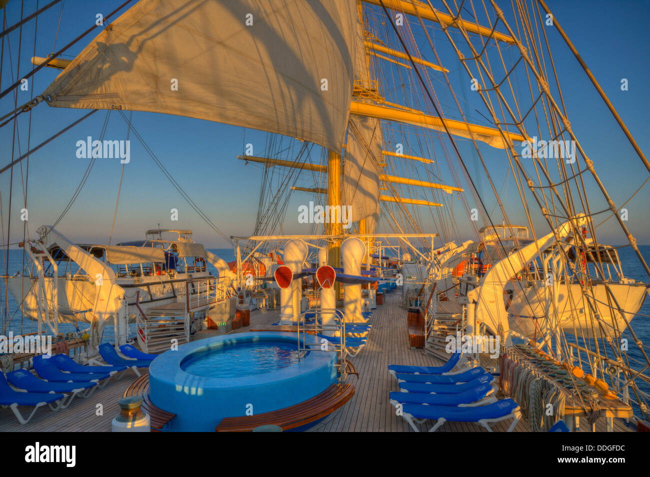 Clipper lounge hi-res stock photography and images - Alamy