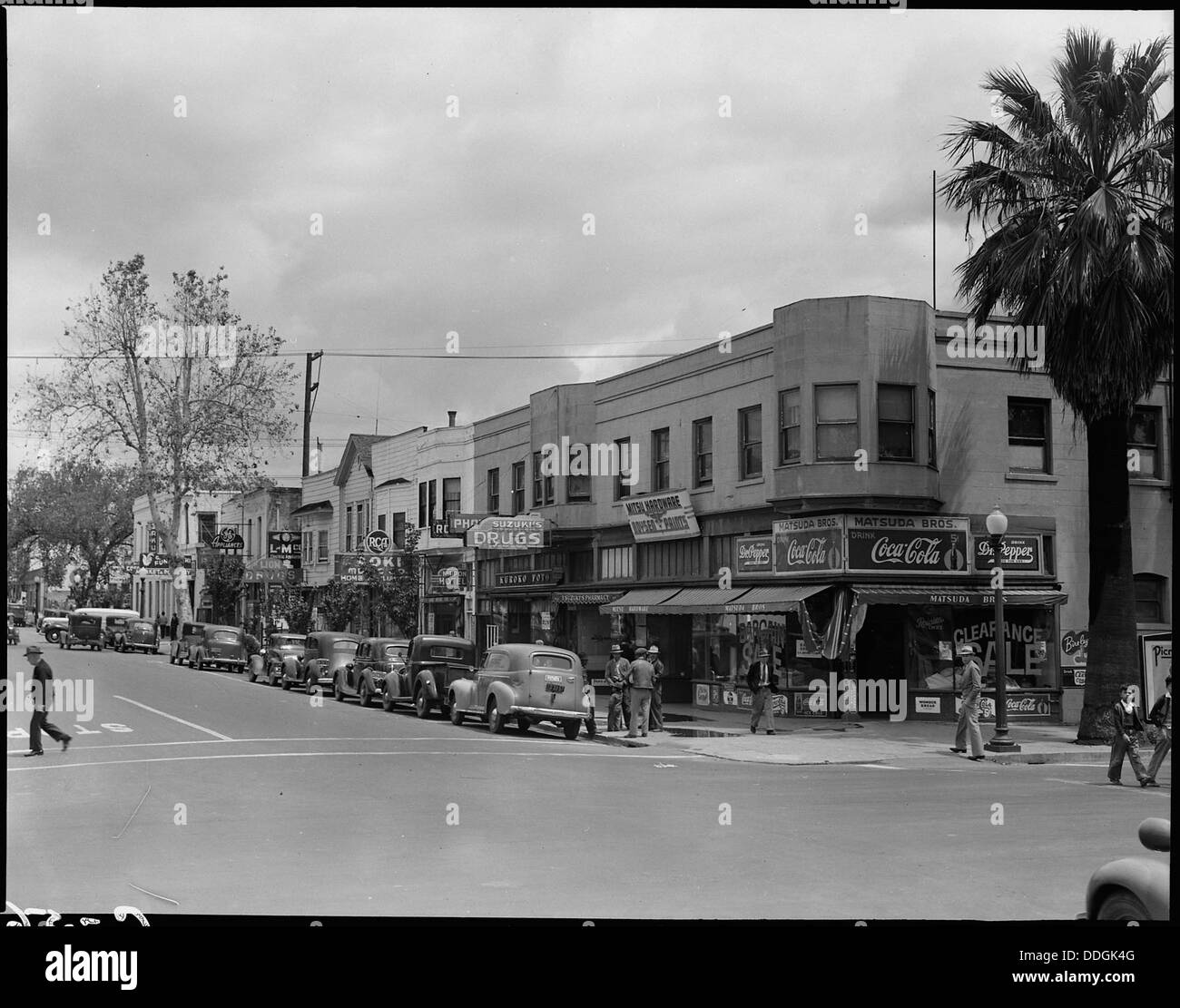 Image of the center Black and White Stock Photos & Images - Alamy