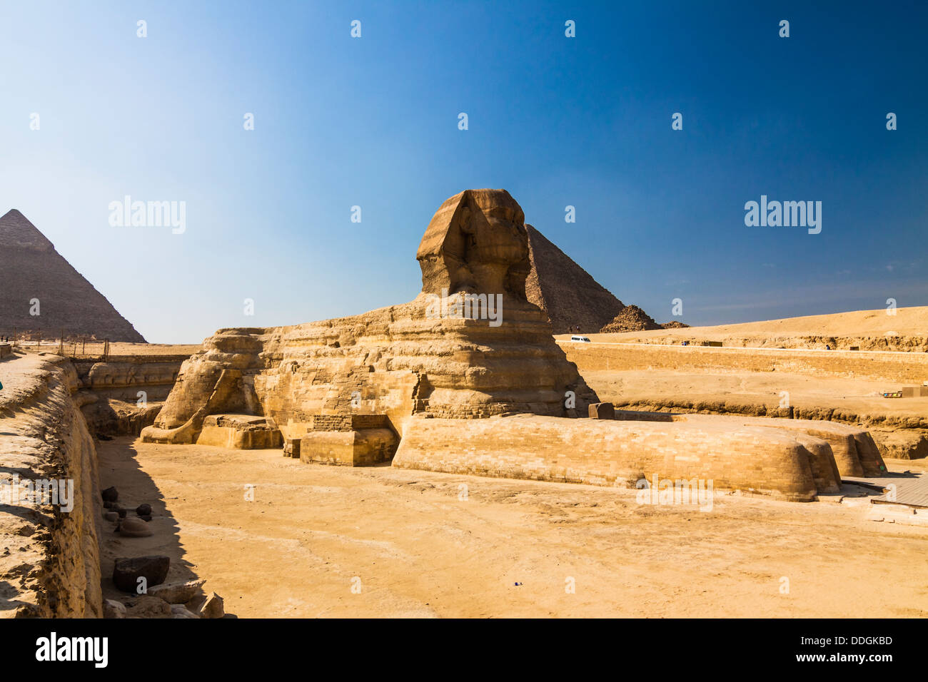 Great sphinx giza limestone hi-res stock photography and images - Alamy