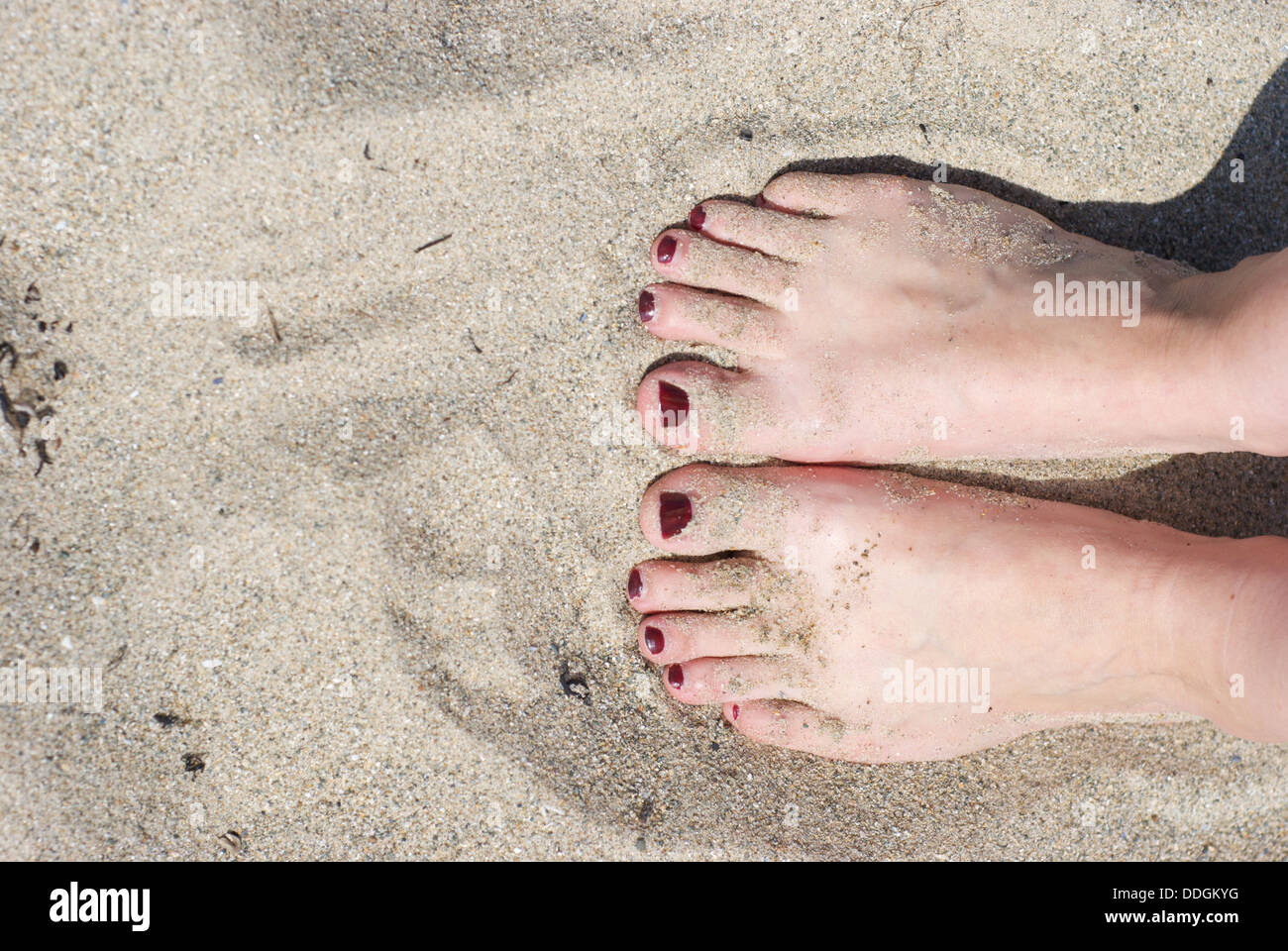 Painted toenails hi-res stock photography and images - Alamy