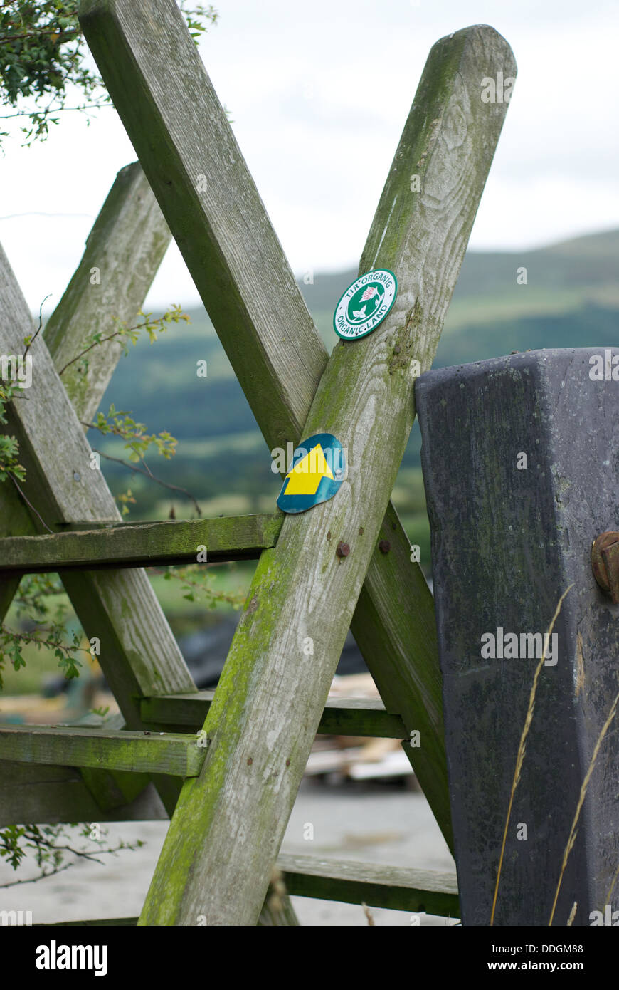 Way post marker on a farm in North Wales Stock Photo - Alamy