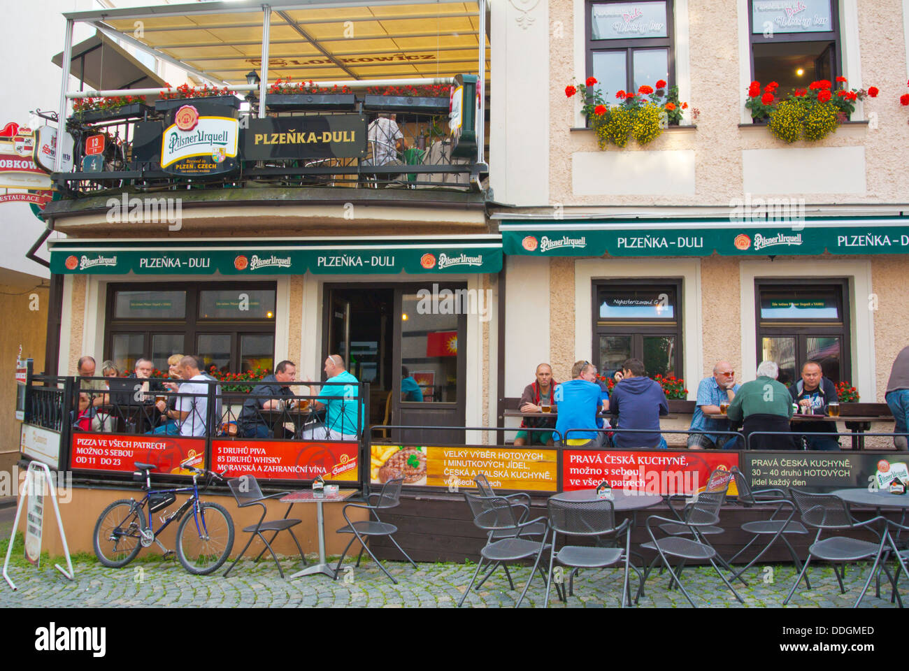 Beer terraces hi-res stock photography and images - Alamy