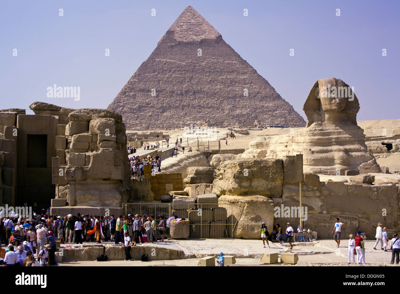 Jam the entrance to the site of the great sphinx hi-res stock ...