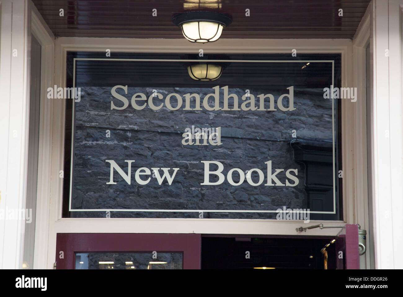 Richard booth book shop hi-res stock photography and images - Alamy