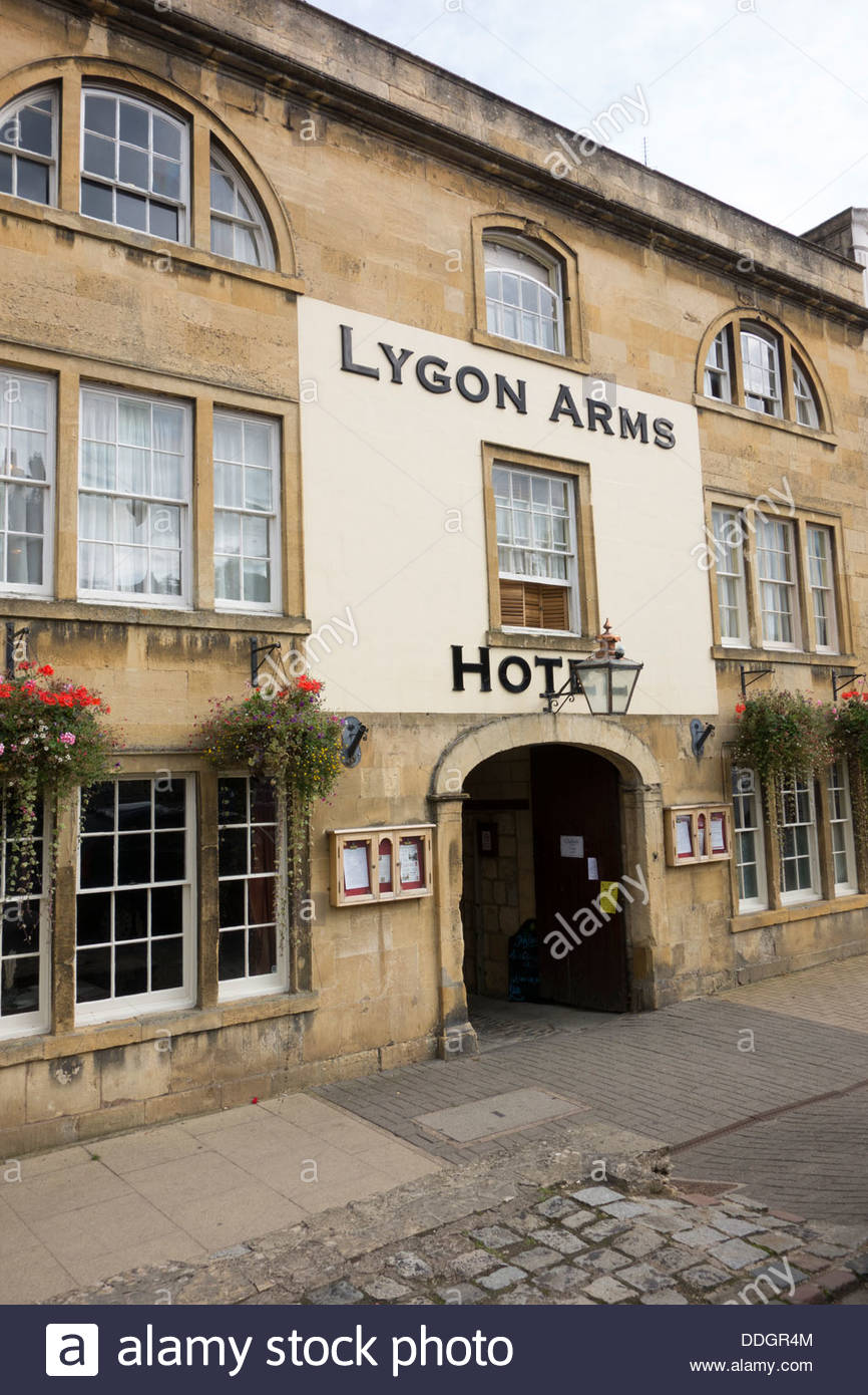 Lygon Arms Hotel Stock Photos & Lygon Arms Hotel Stock Images - Alamy