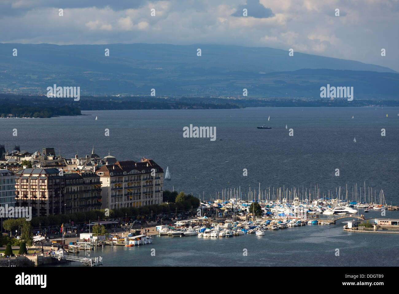 Lake geneva switzerland hi-res stock photography and images - Alamy