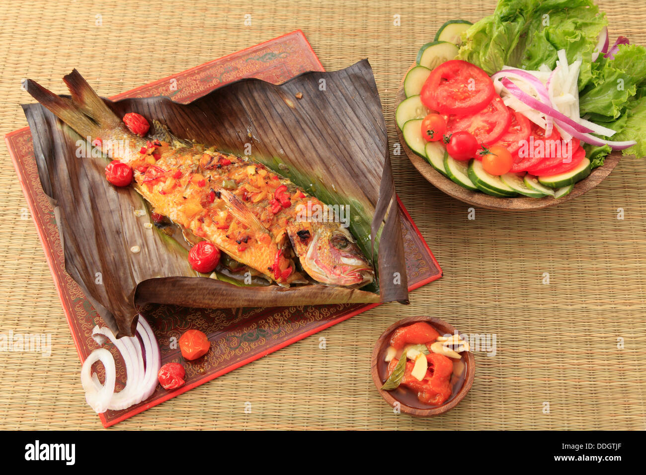 Burmese grilled fish Stock Photo - Alamy