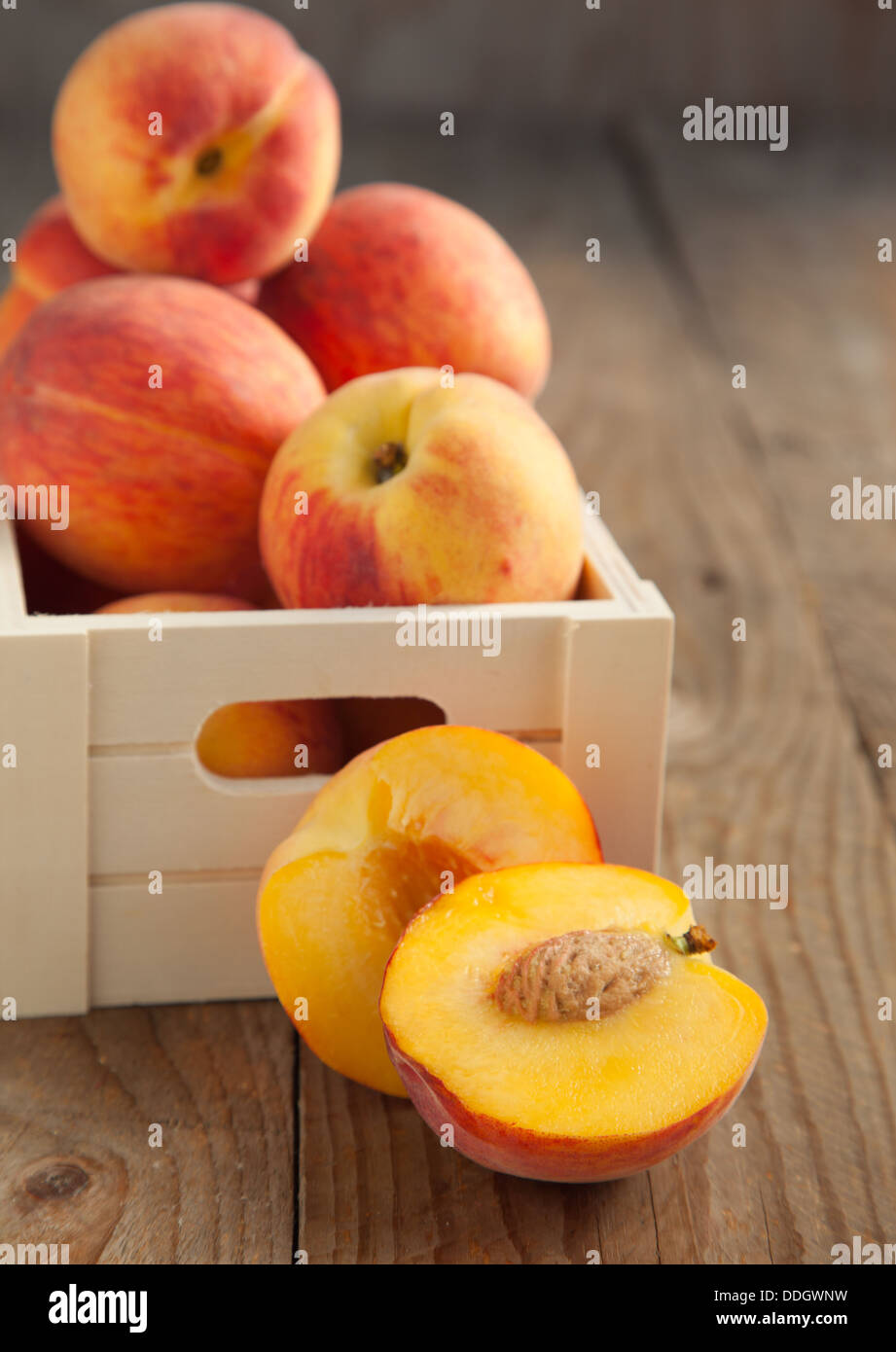 Peach box hi-res stock photography and images - Alamy