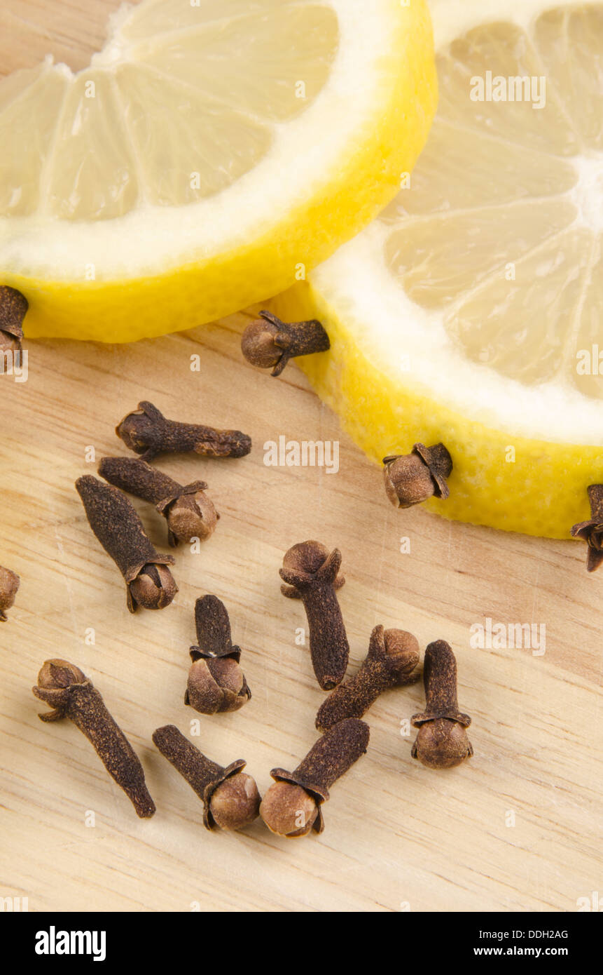 slices of lemon studded with cloves Stock Photo - Alamy