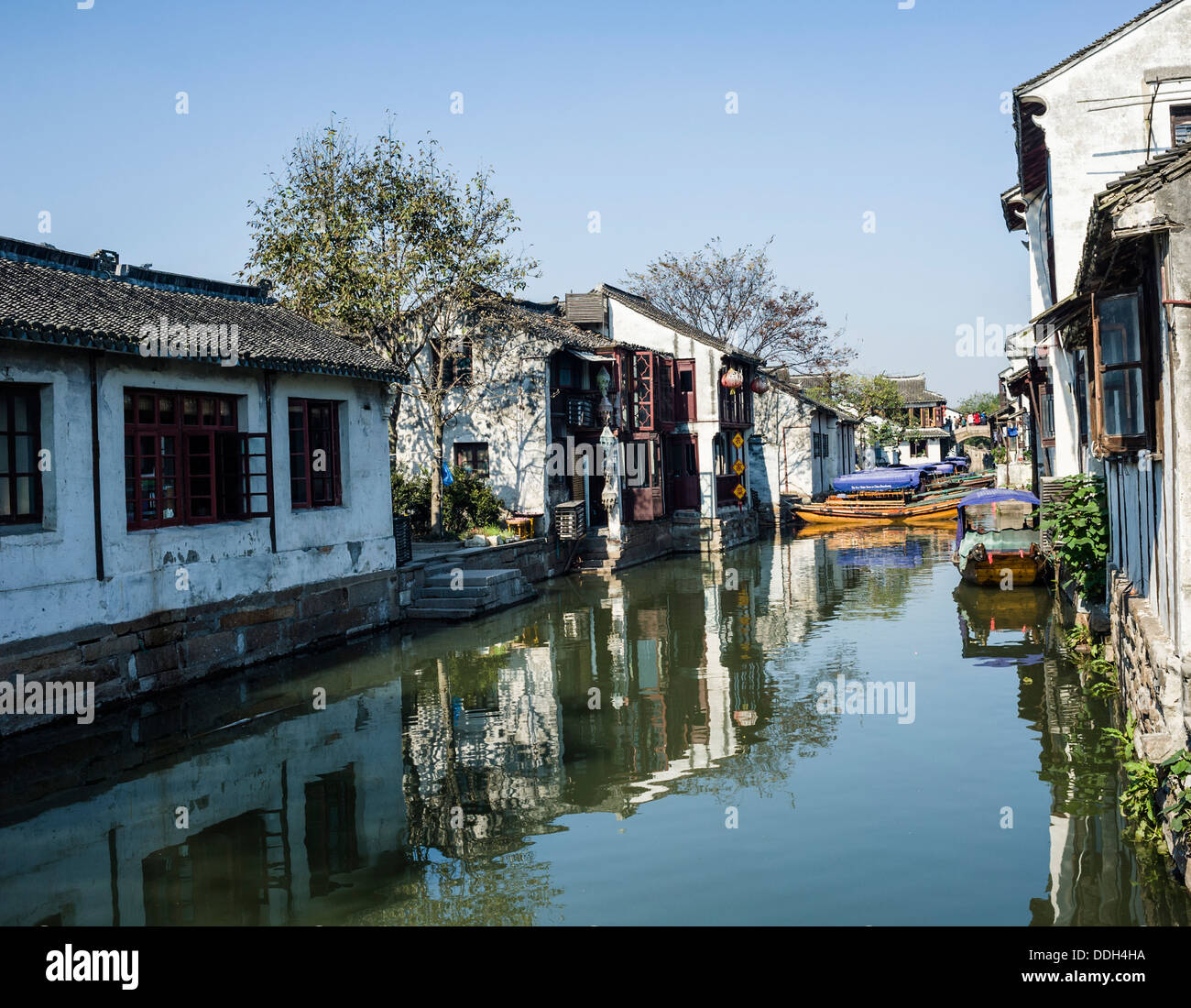 Zhouzhuang water town china hi-res stock photography and images - Alamy