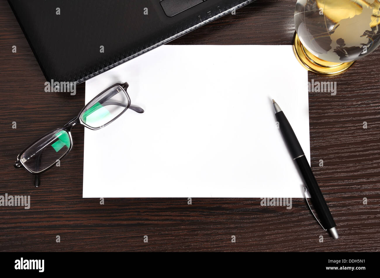 blank paper on table Stock Photo - Alamy