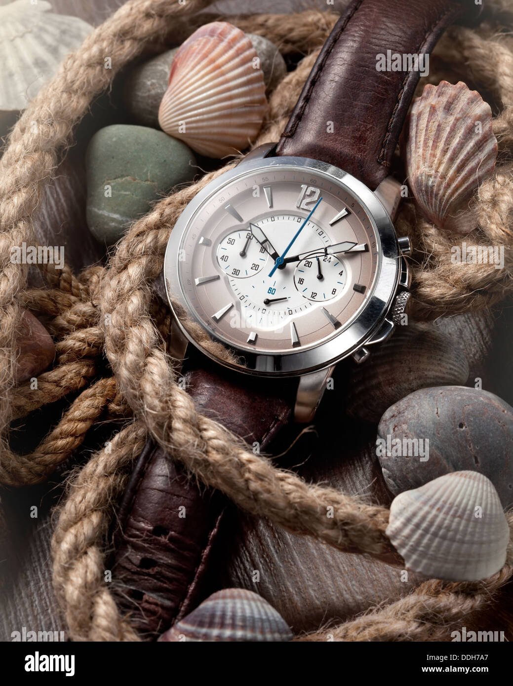 men's classic watch Stock Photo - Alamy