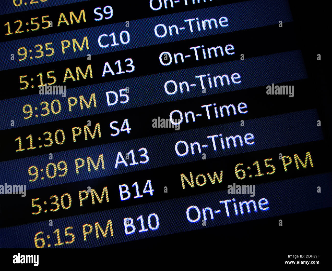 Airport Delayed Sign High Resolution Stock Photography and Images - Alamy