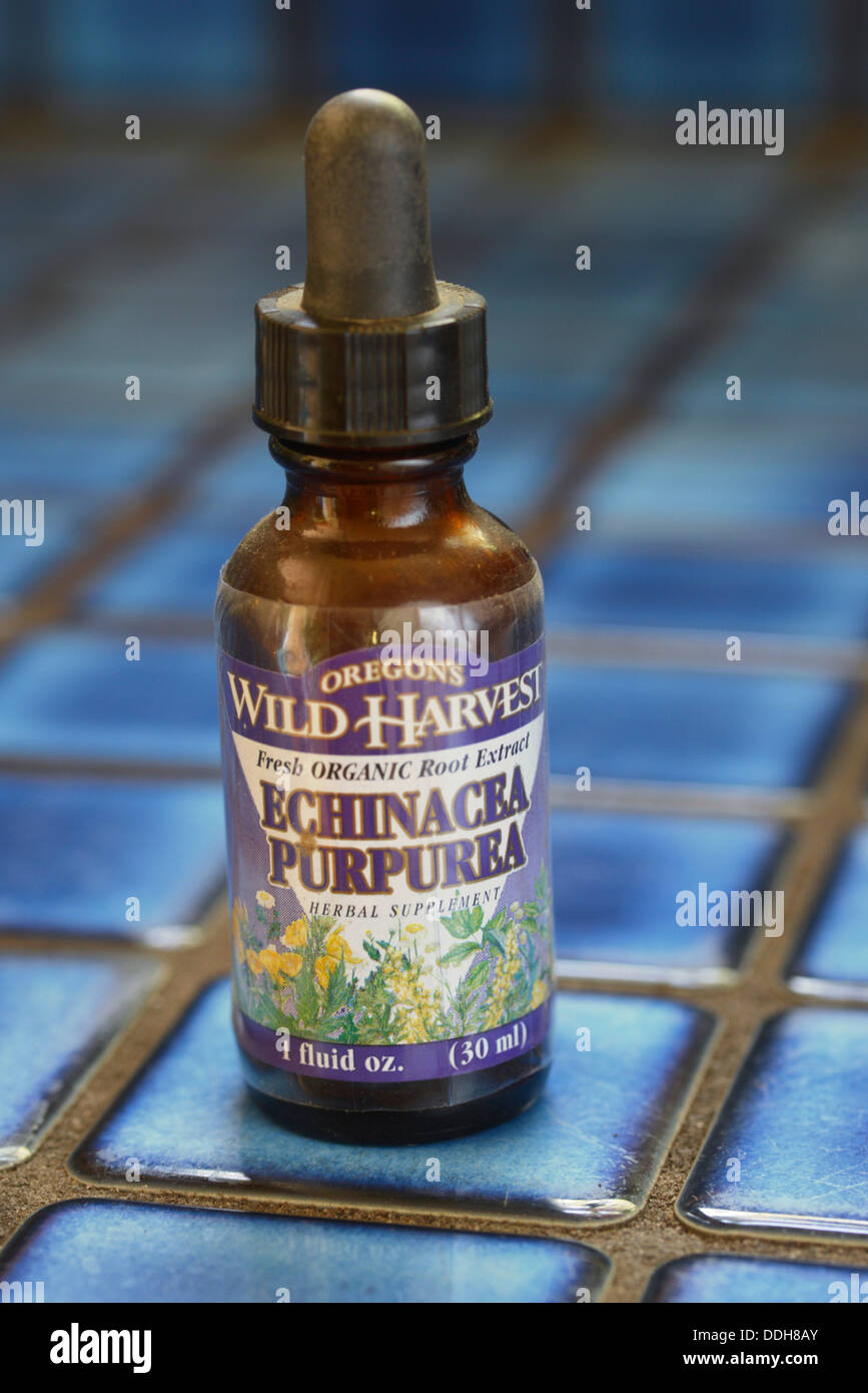 Herbal suppliment bottle hi-res stock photography and images - Alamy