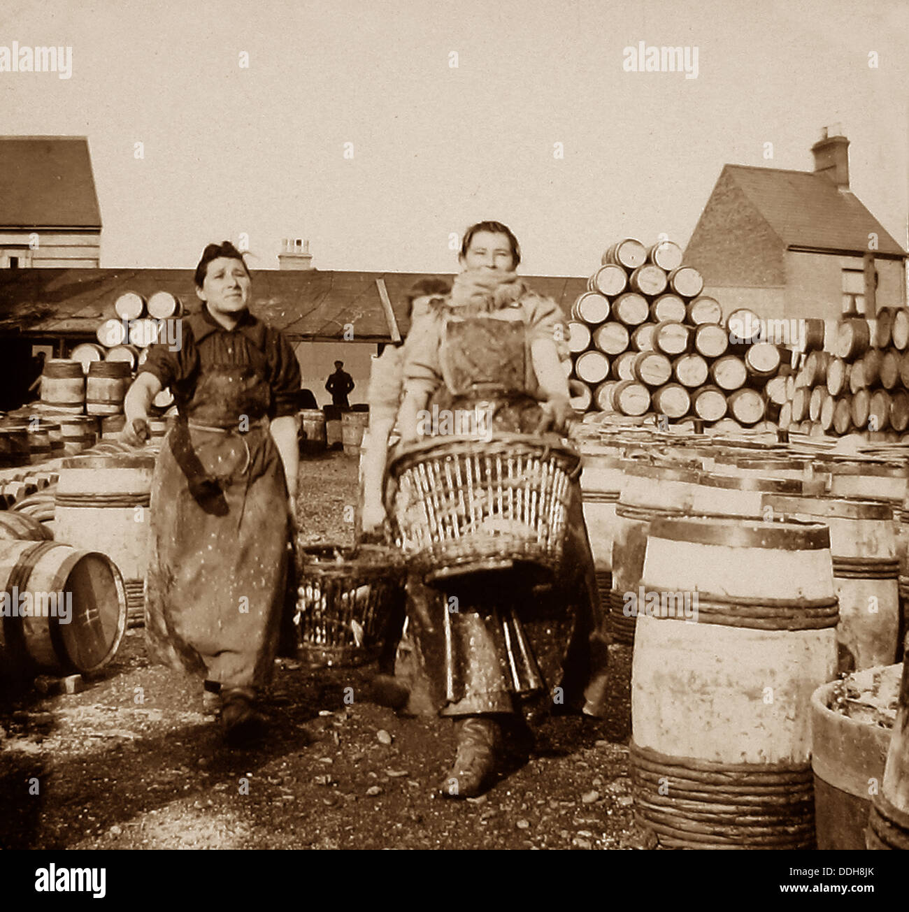 Lowestoft Fish Girls early 1900s Stock Photo - Alamy