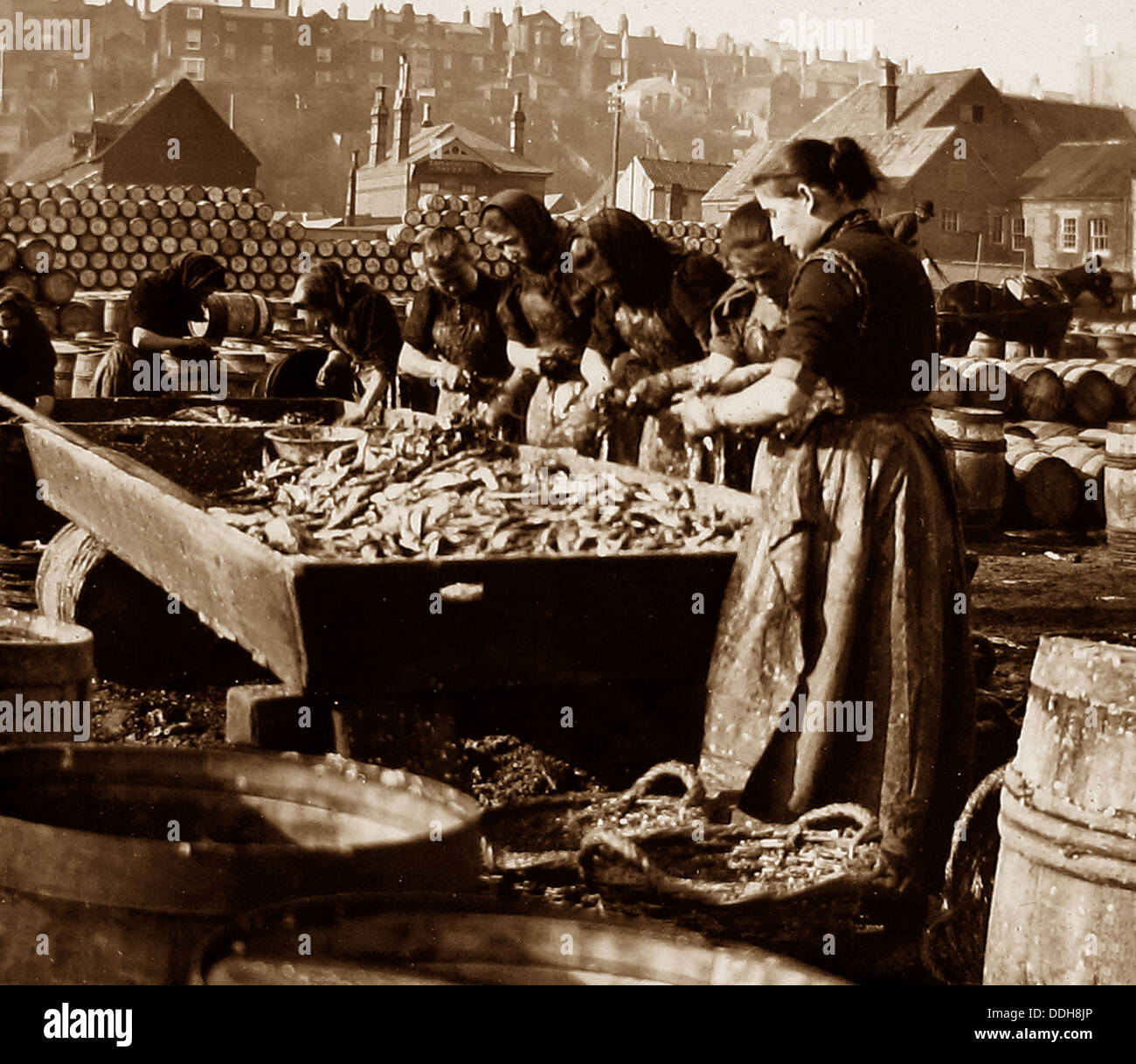 Lowestoft Fish Girls early 1900s Stock Photo - Alamy