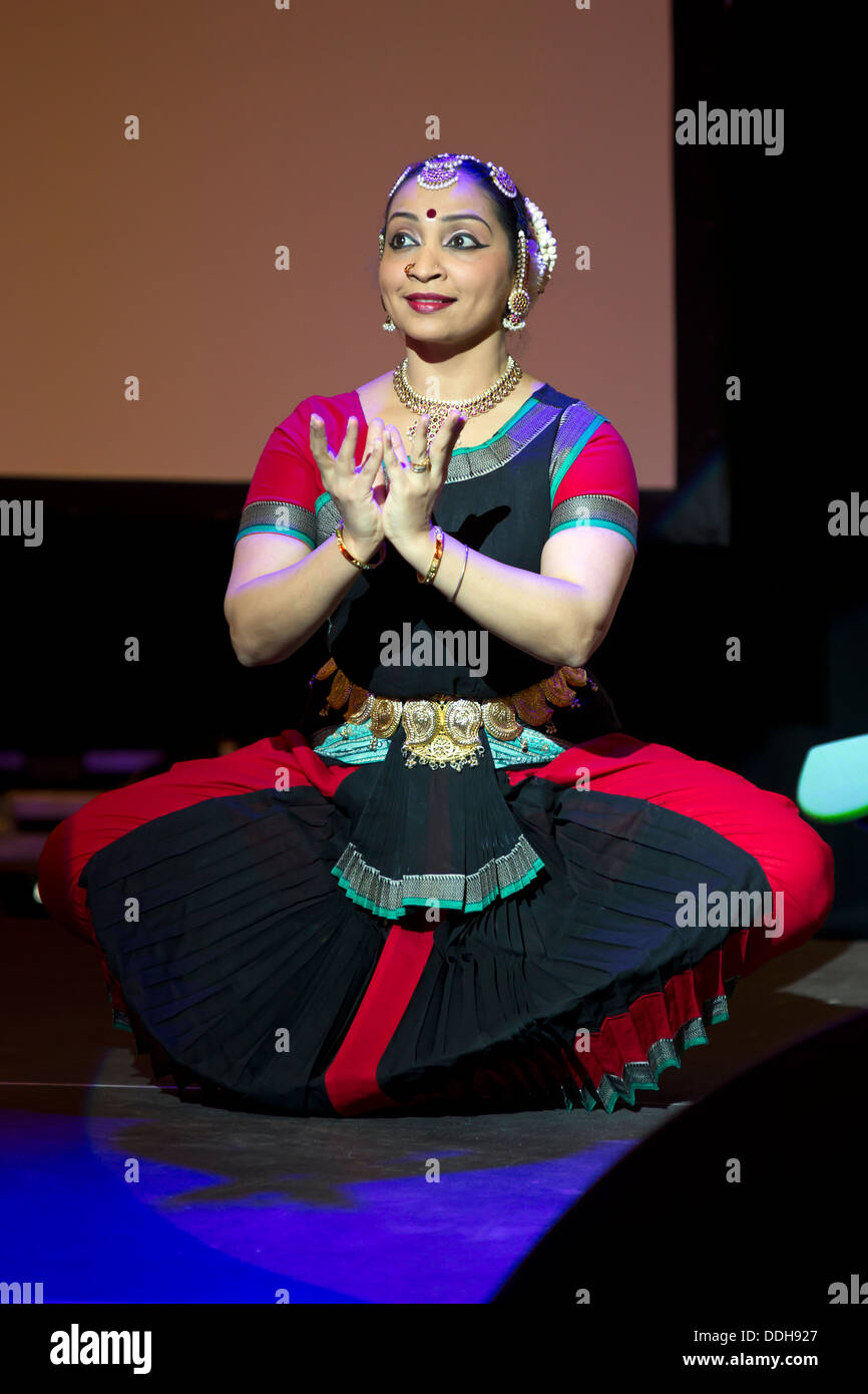 Devika Rao performing "Dancing About Sculpture" at the 2013 Alchemy Festival, Southbank Centre ...