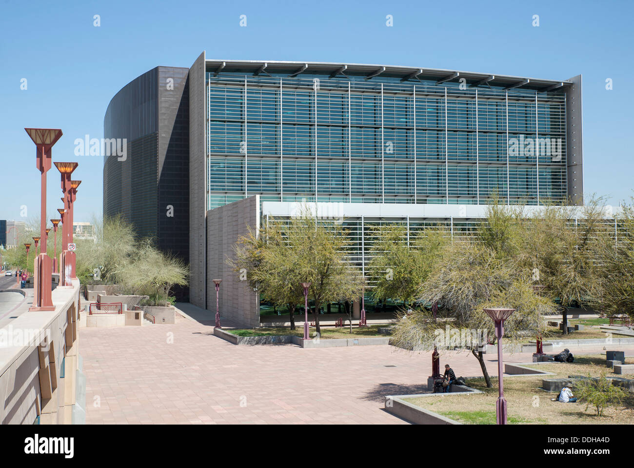 Burton Barr Central Library, The Main Branch of Phoenix Public Library ...