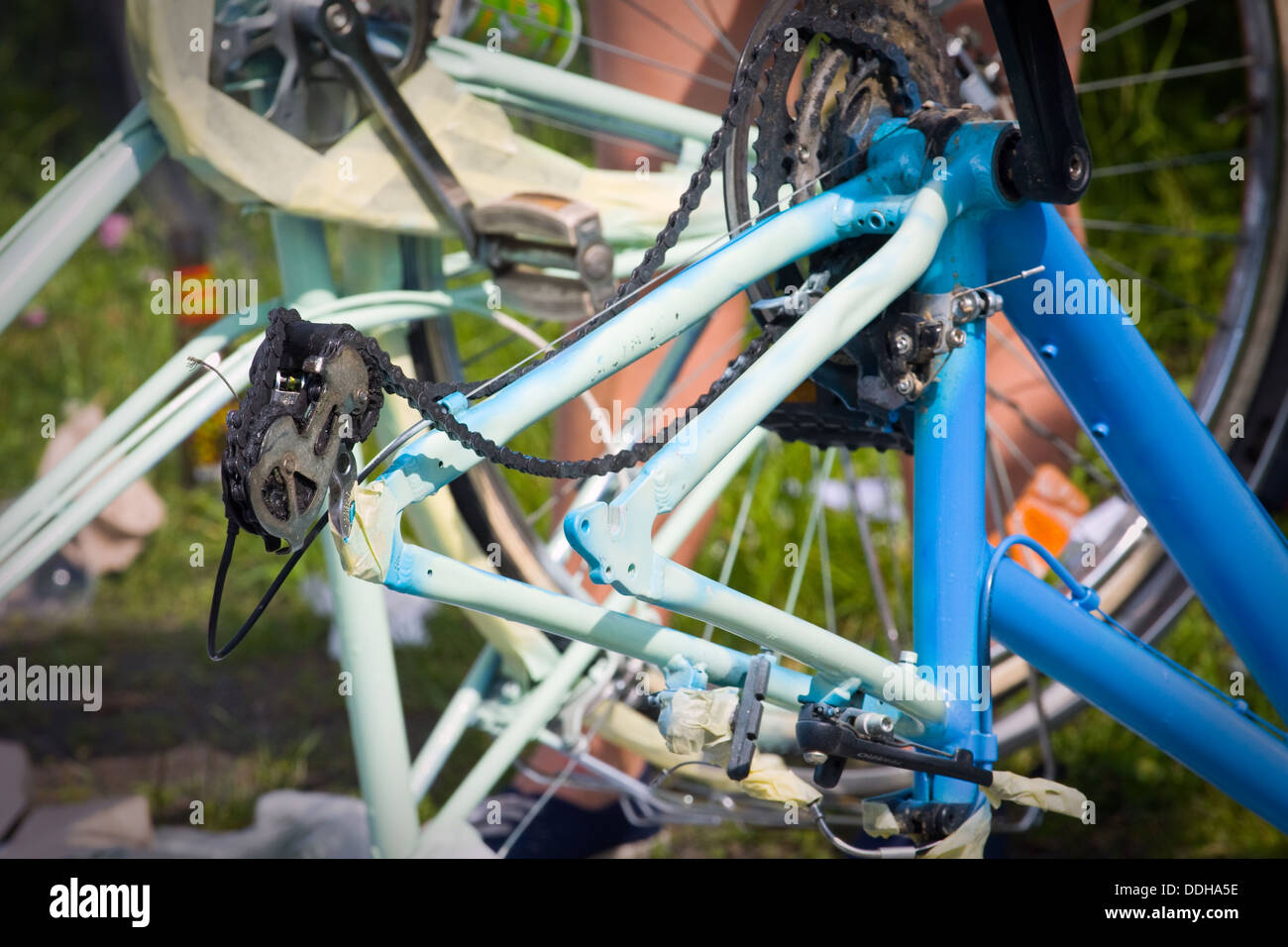 Bicycle Maintenance- oiling the chain Stock Photo - Alamy