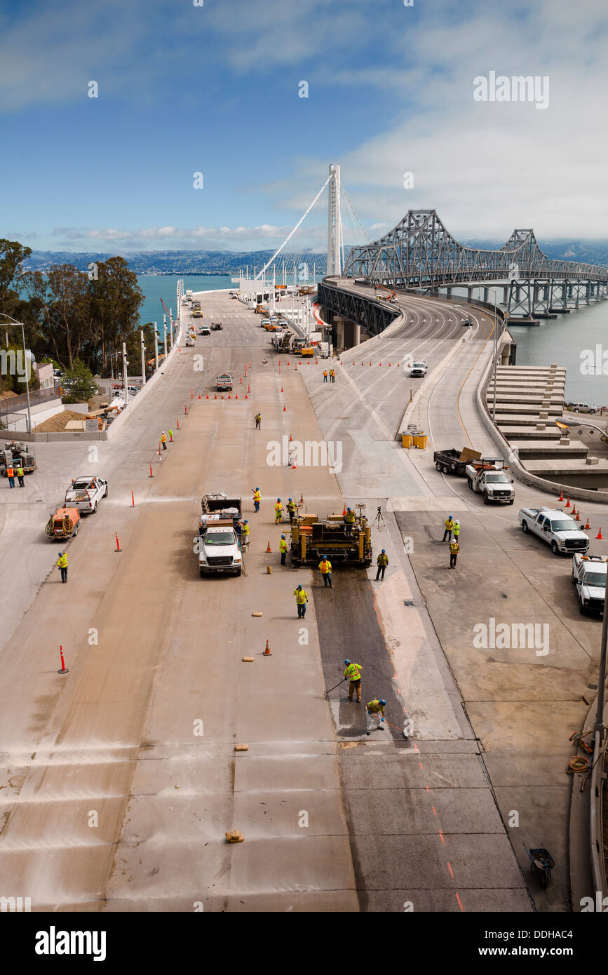 Construction and road surfacing on the new Bay Bridge into San ...