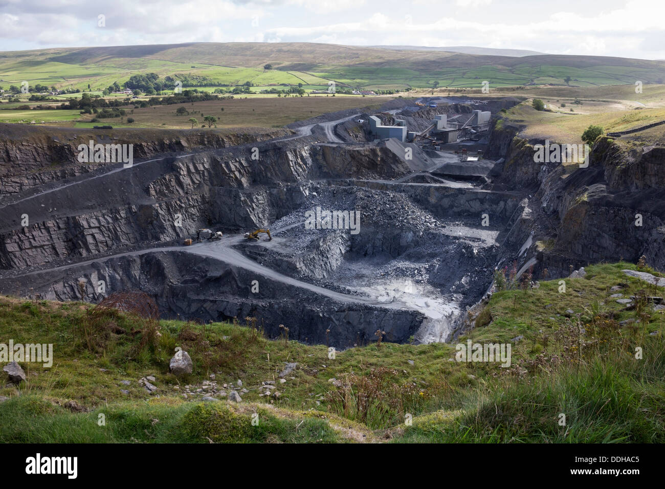 Yorkshire quarry hi-res stock photography and images - Alamy