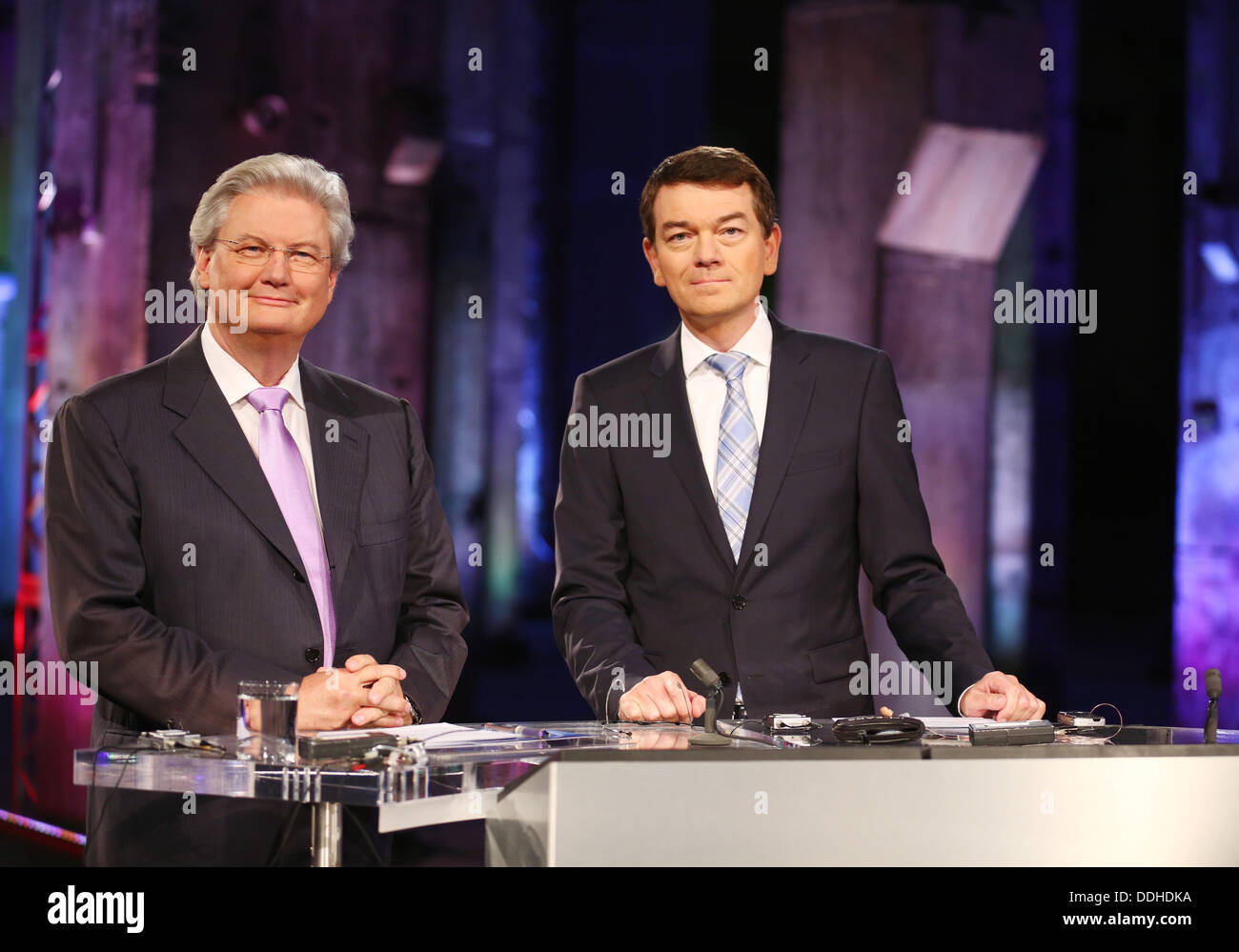Television presenters studio hi-res stock photography and images - Alamy
