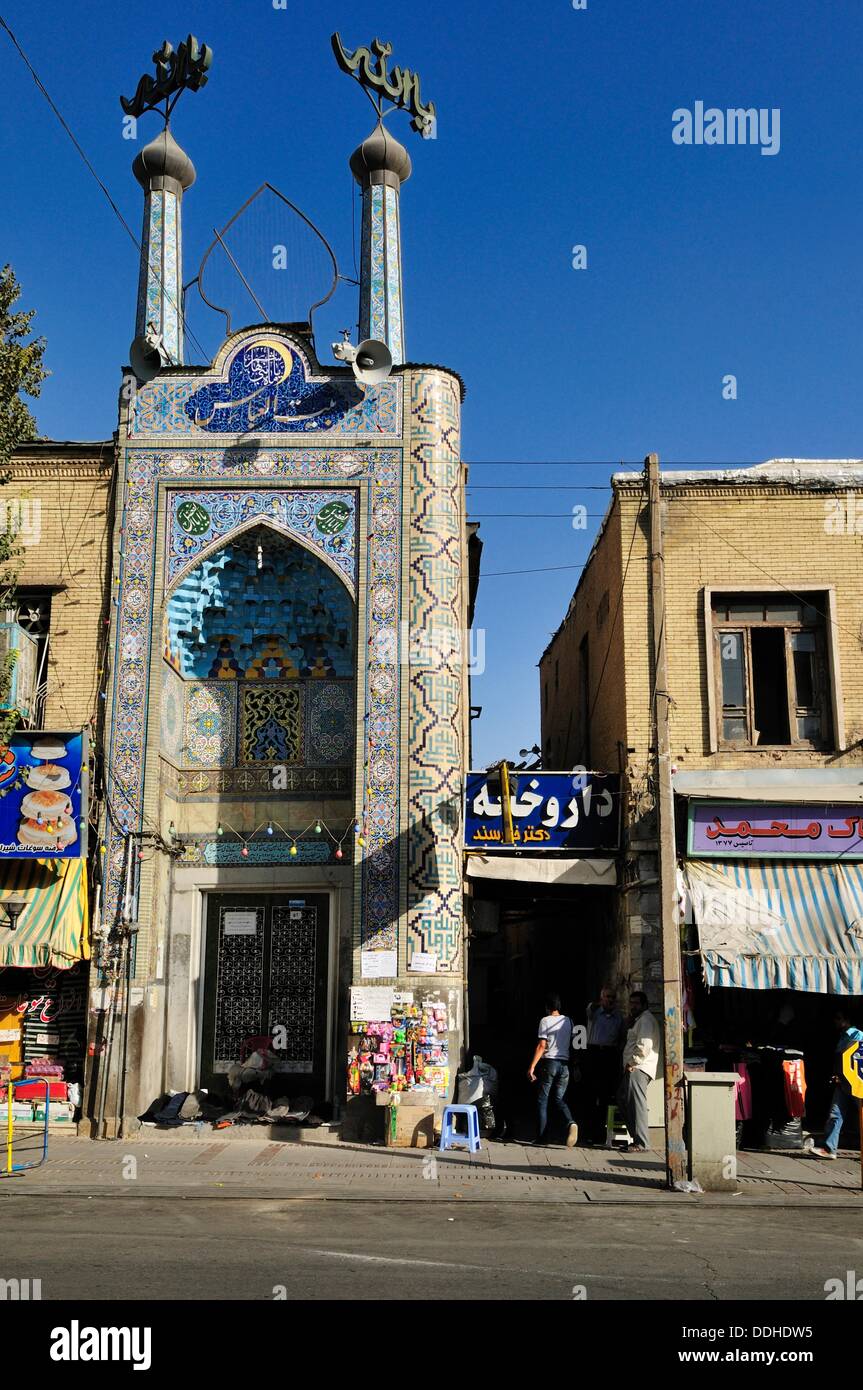 Small faience hi-res stock photography and images - Alamy