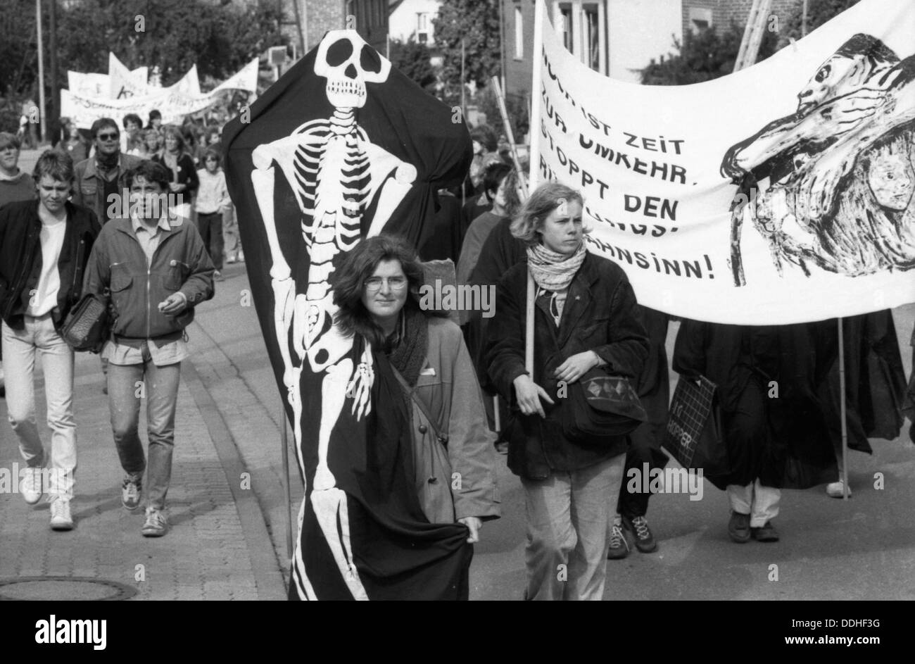 A women's peace march organized women of various organizations of the ...