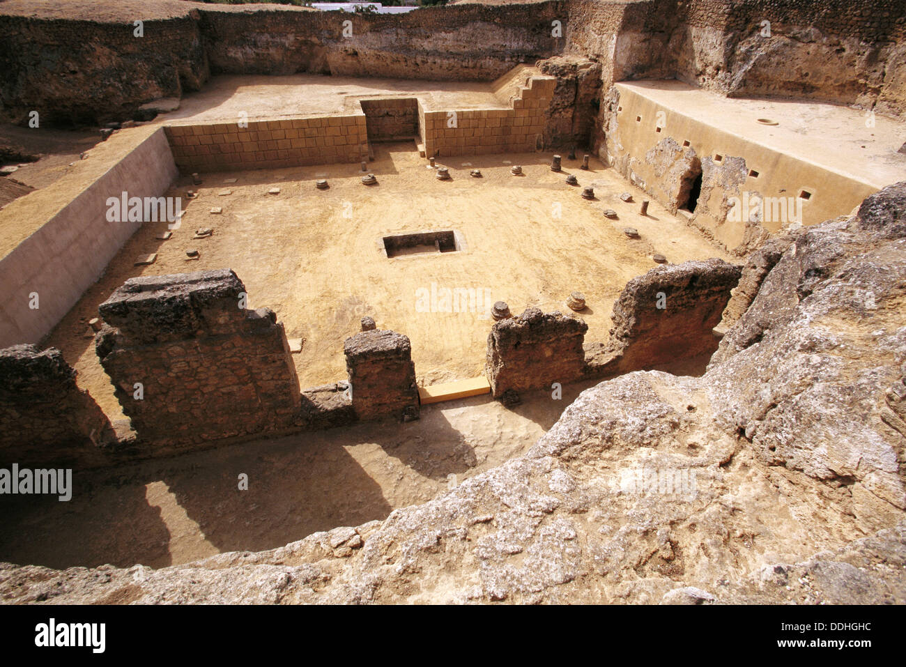 Ancient roman tomb hi-res stock photography and images - Alamy