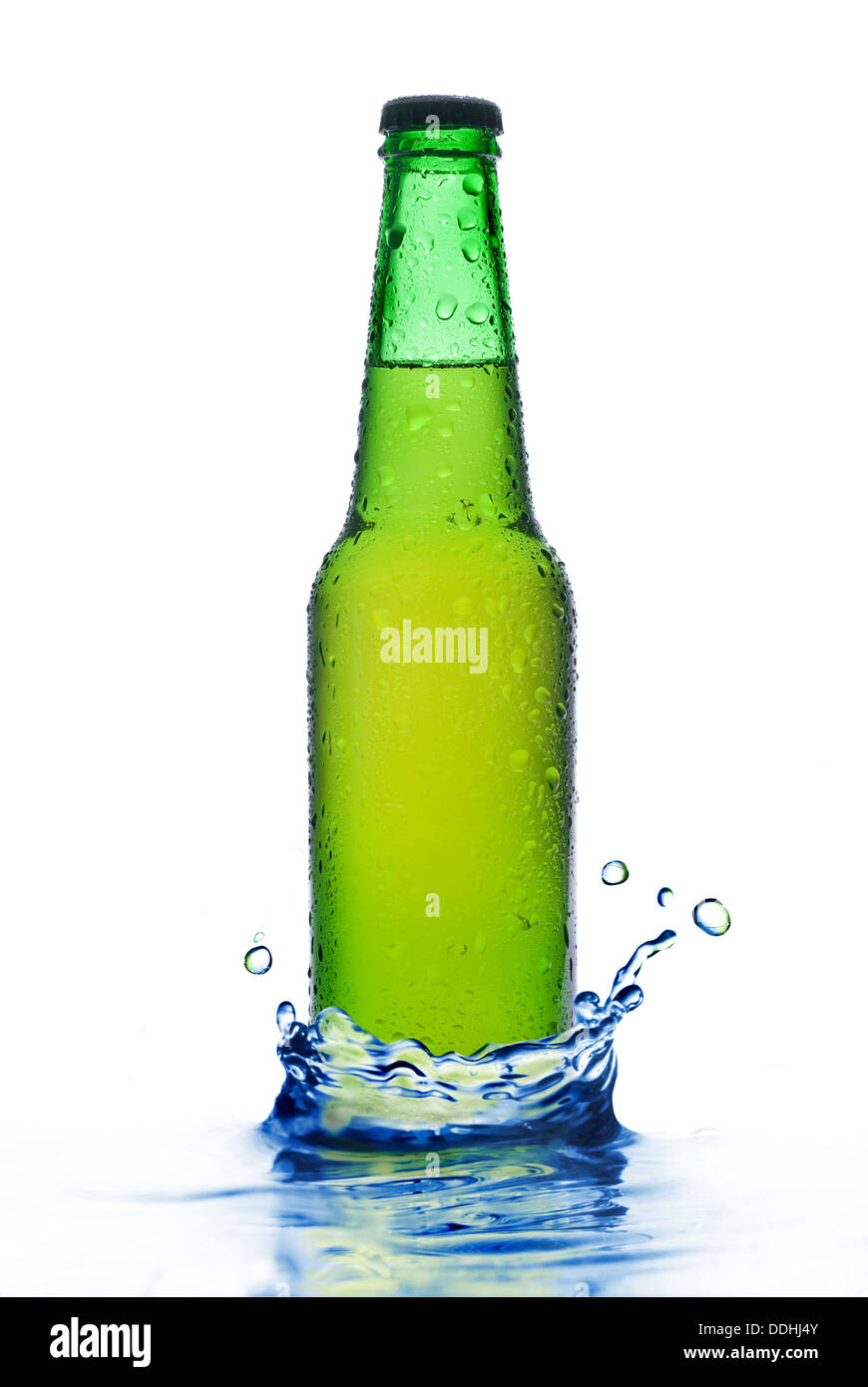 Green beer bottle with water drops and splash isolated on white Stock ...