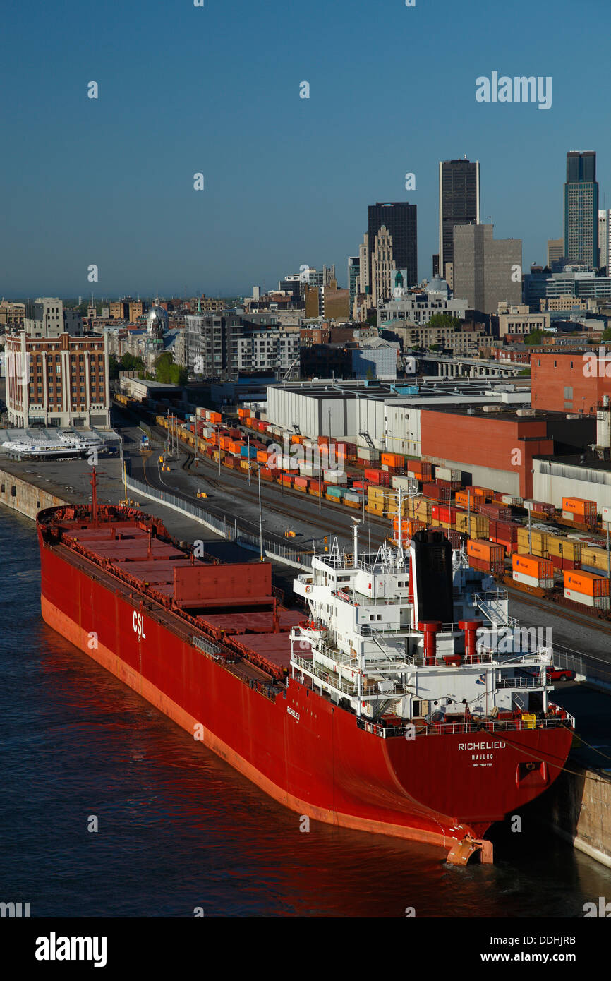 Ship containers hi-res stock photography and images - Alamy