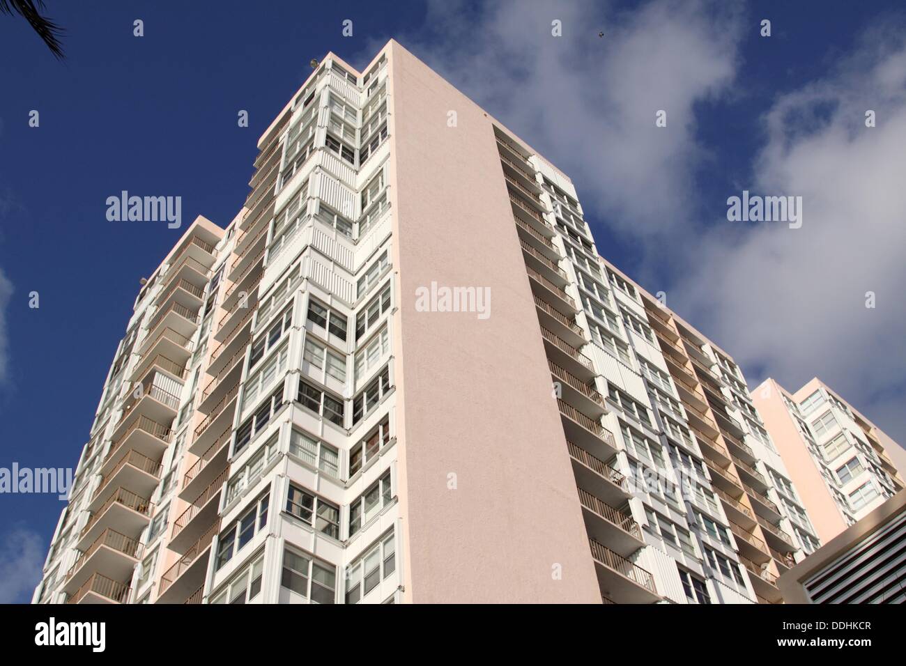 Building height miami beach hi-res stock photography and images - Alamy